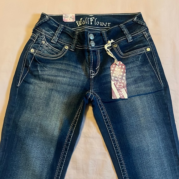 Wallflower | Jeans | Nwt Wallflower Luscious Curvy Bootcut Jeans | Poshmark